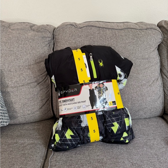 Spyder | Matching Sets | Nwt Kids Spyder Black And Yellow Snowsuit Set ...
